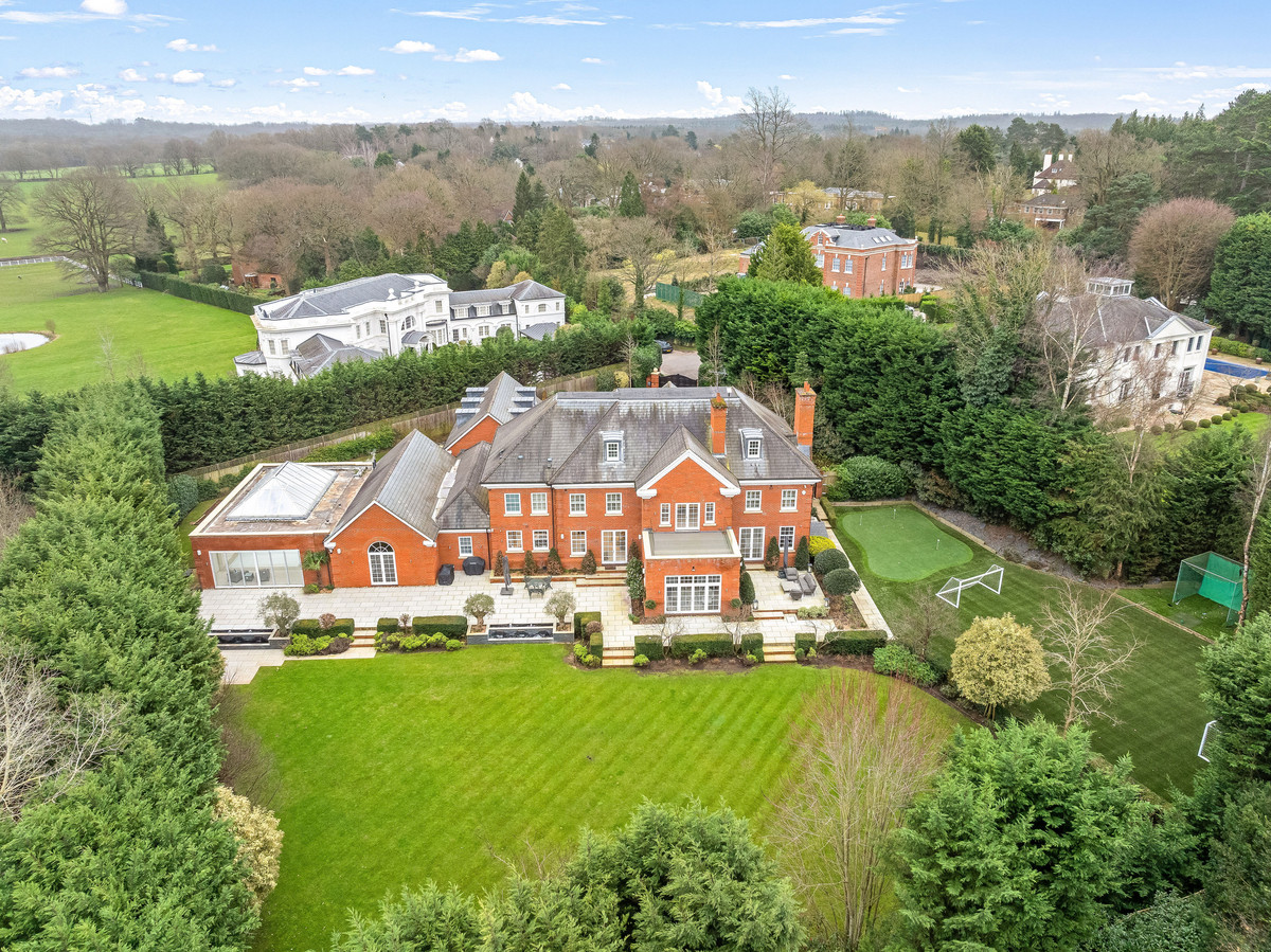 Detached House for sale with 6 bedrooms, Queens Drive, The Crown Estate ...