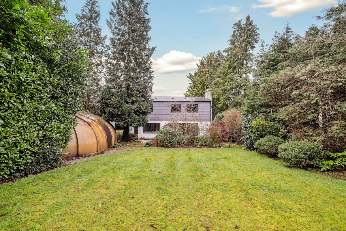 Detached House for sale with 4 bedrooms, Beech Close, Cobham | Fine ...