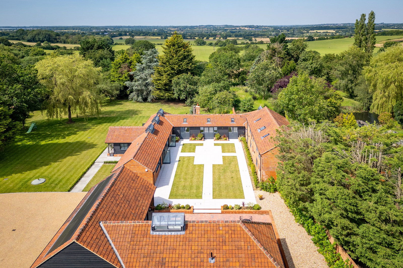 Detached House for sale with 6 bedrooms, East Hanningfield Road, Sandon ...