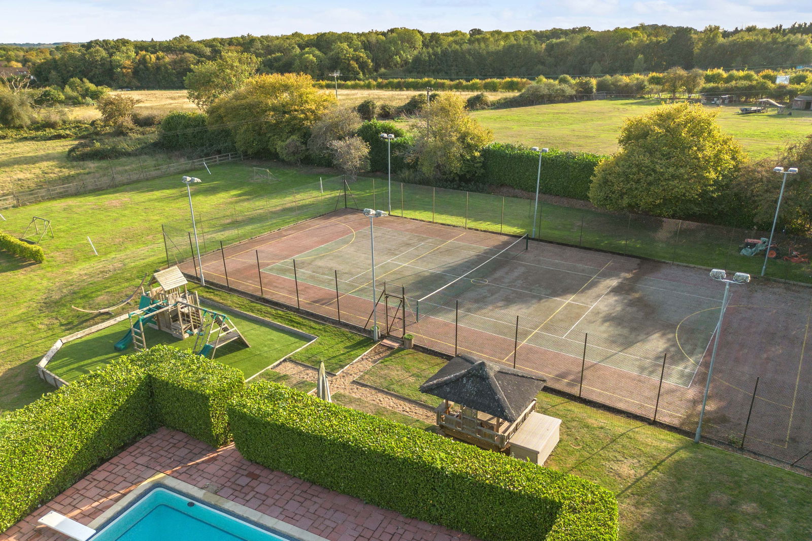 Detached House for sale with 4 bedrooms, Outings Lane, Doddinghurst ...