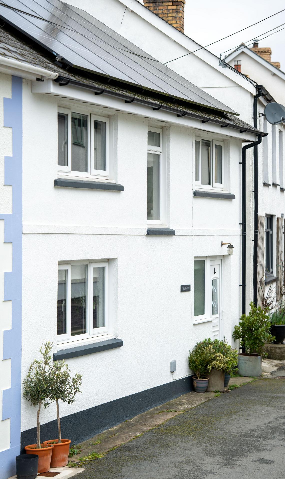 Cottage for sale with 3 bedrooms, Yr Hen Efail, Dol-Y-Bont | Fine & Country