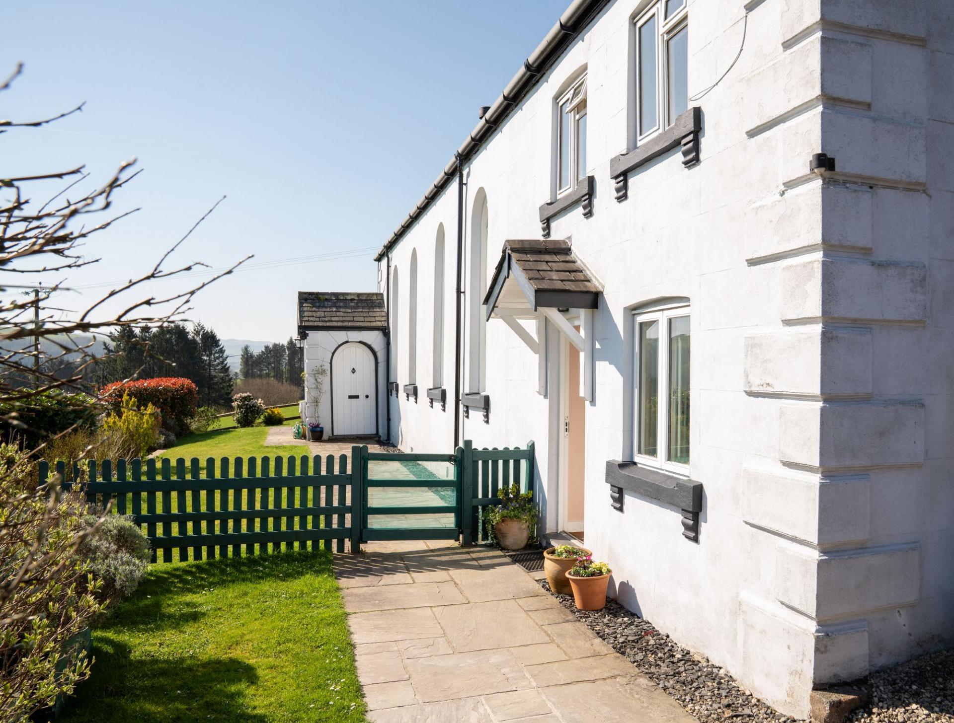 Detached House for sale with 4 bedrooms, Llanwrin, Machynlleth | Fine ...