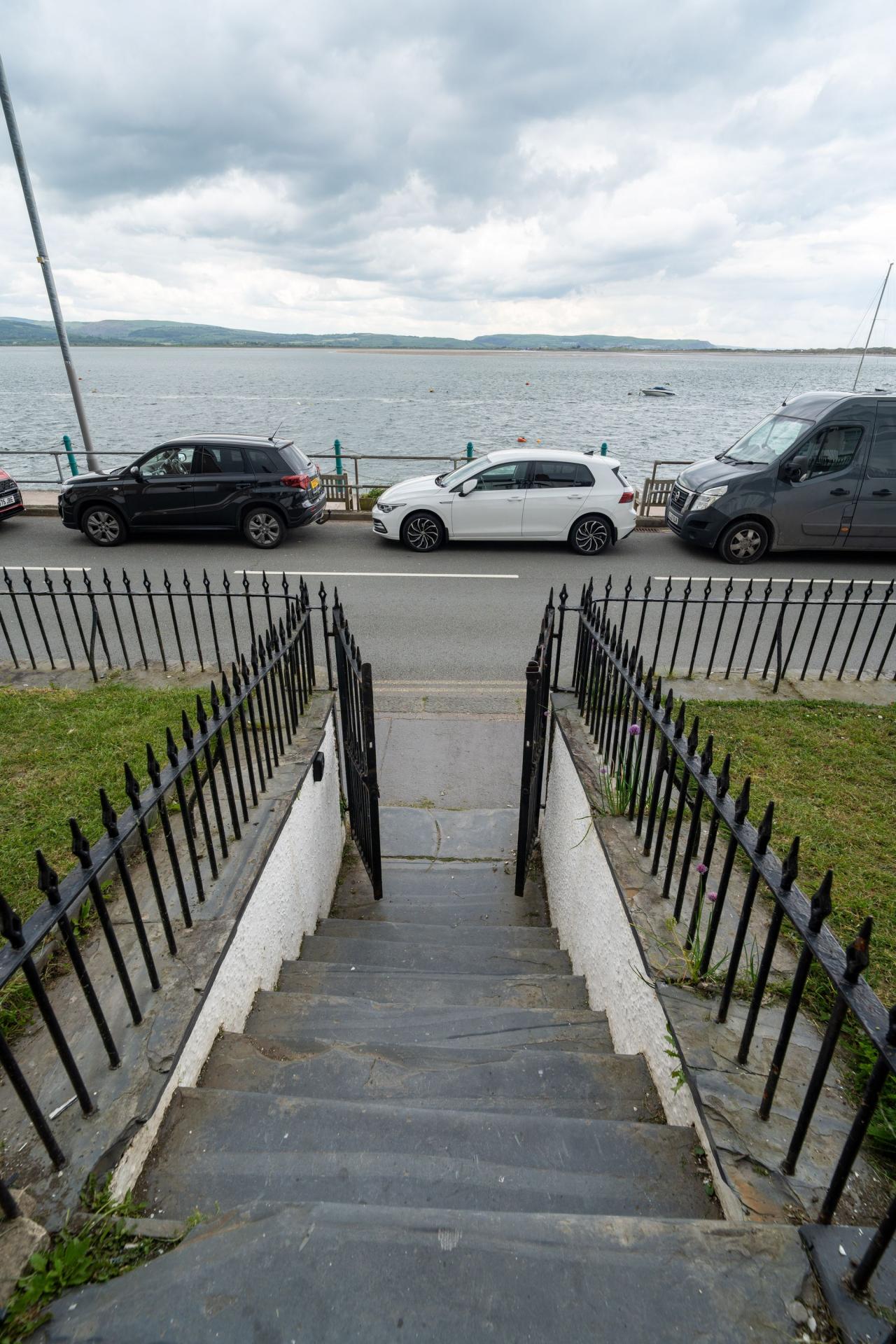 Semi-Detached House for sale with 5 bedrooms, Sea View Terrace ...