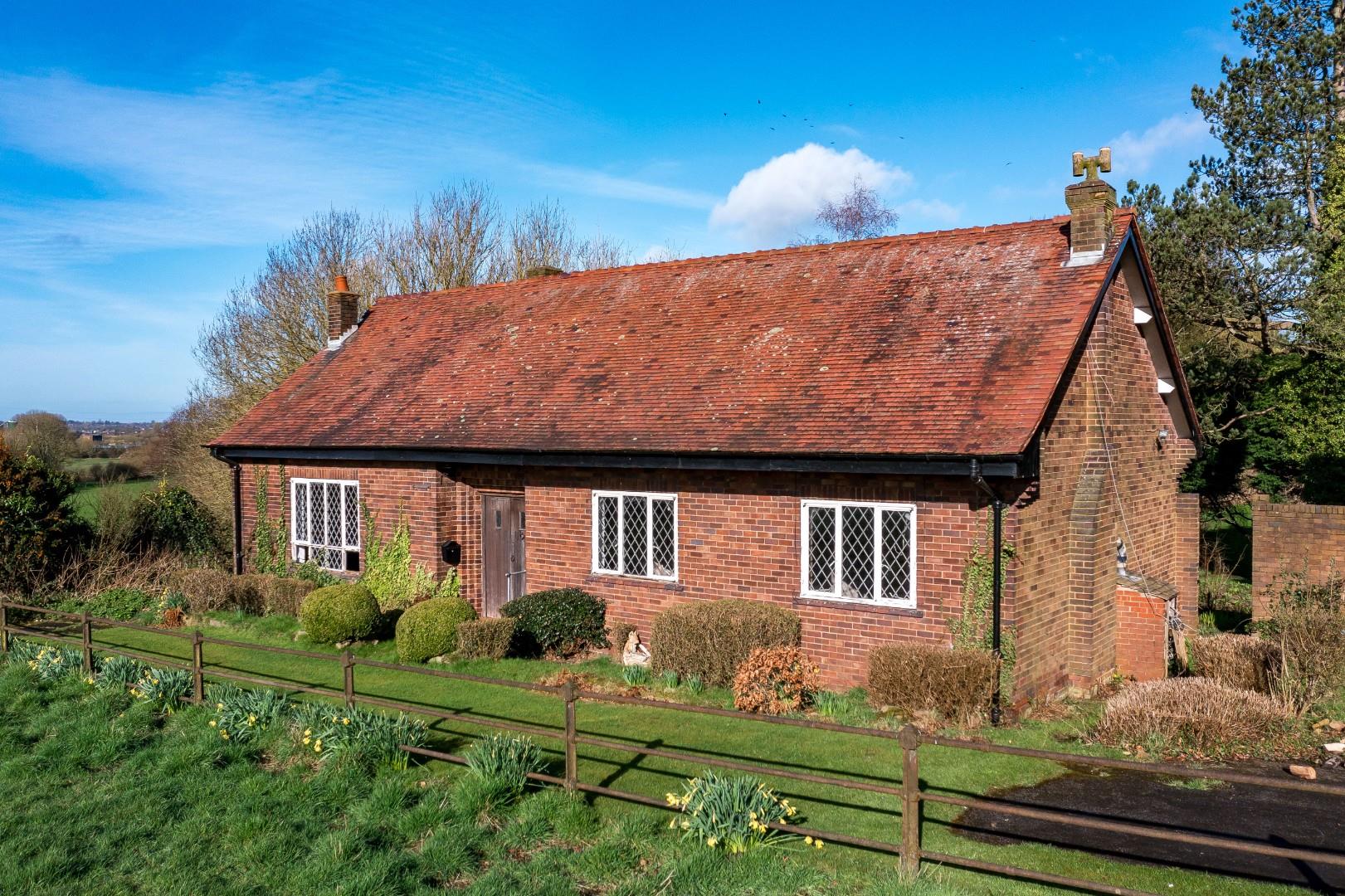 Detached House for sale with 6 bedrooms, Fairhurst Hall, Buildings ...