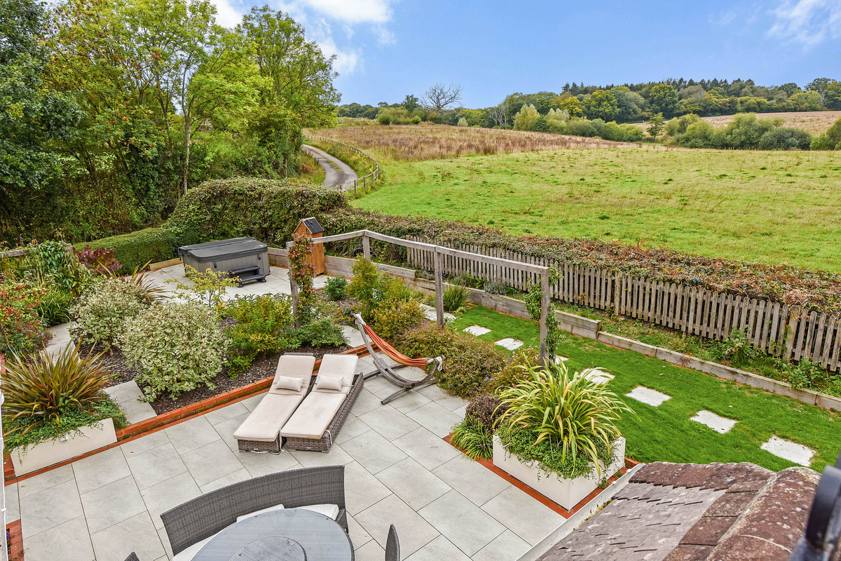 Detached House for sale with 5 bedrooms, Saunders Lane, Awbridge | Fine ...
