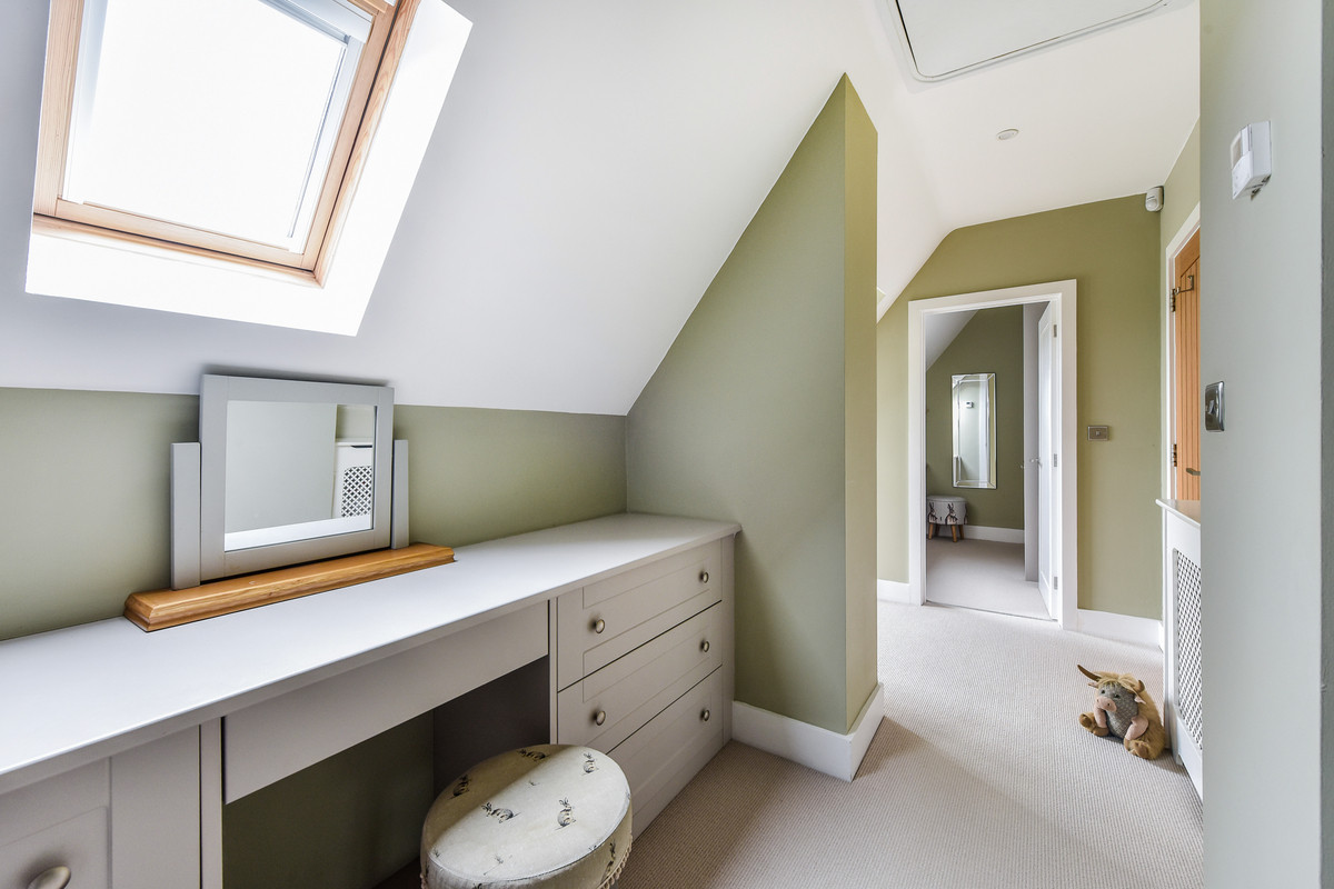 Detached House for sale with 5 bedrooms, Saunders Lane, Awbridge | Fine ...