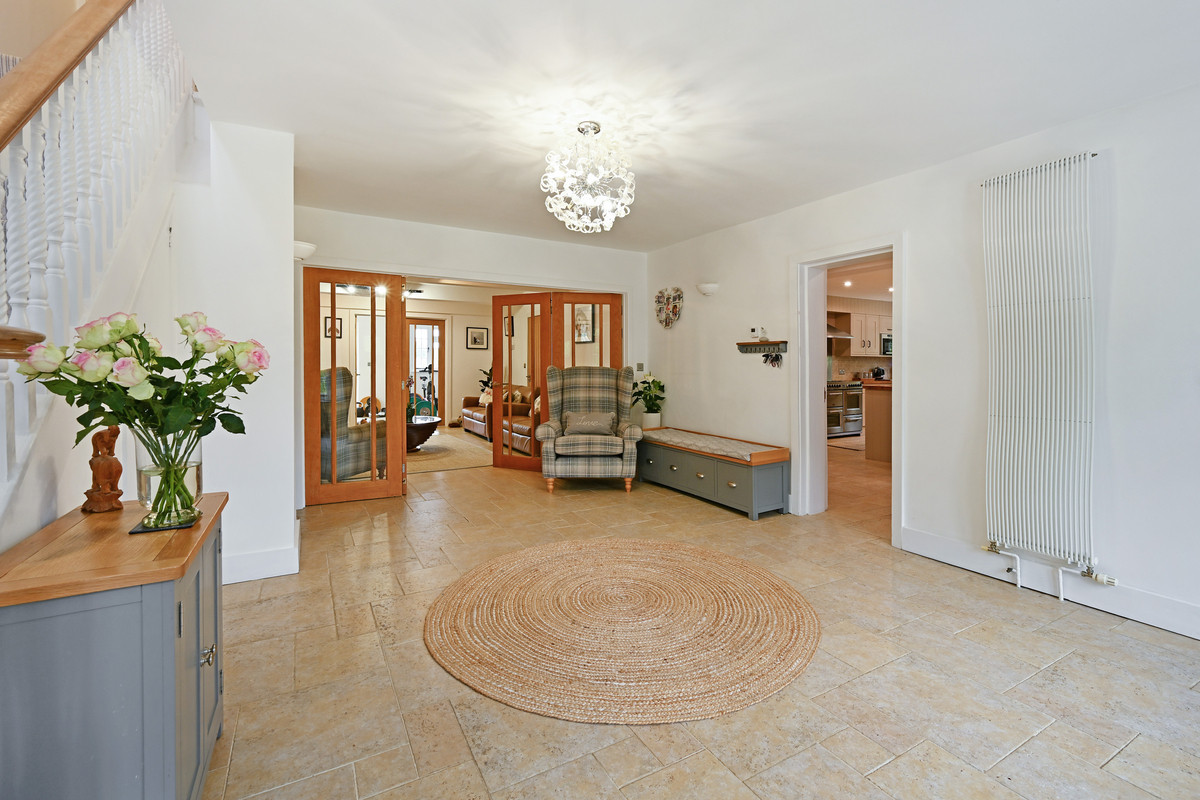 Detached House for sale with 5 bedrooms, Saunders Lane, Awbridge | Fine ...