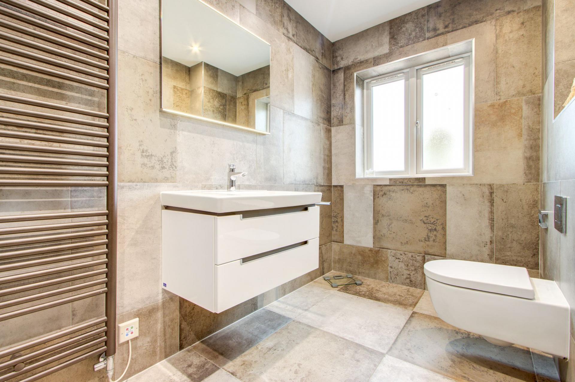 Detached House for sale with 5 bedrooms, 163 Runnymede Road, Darras ...