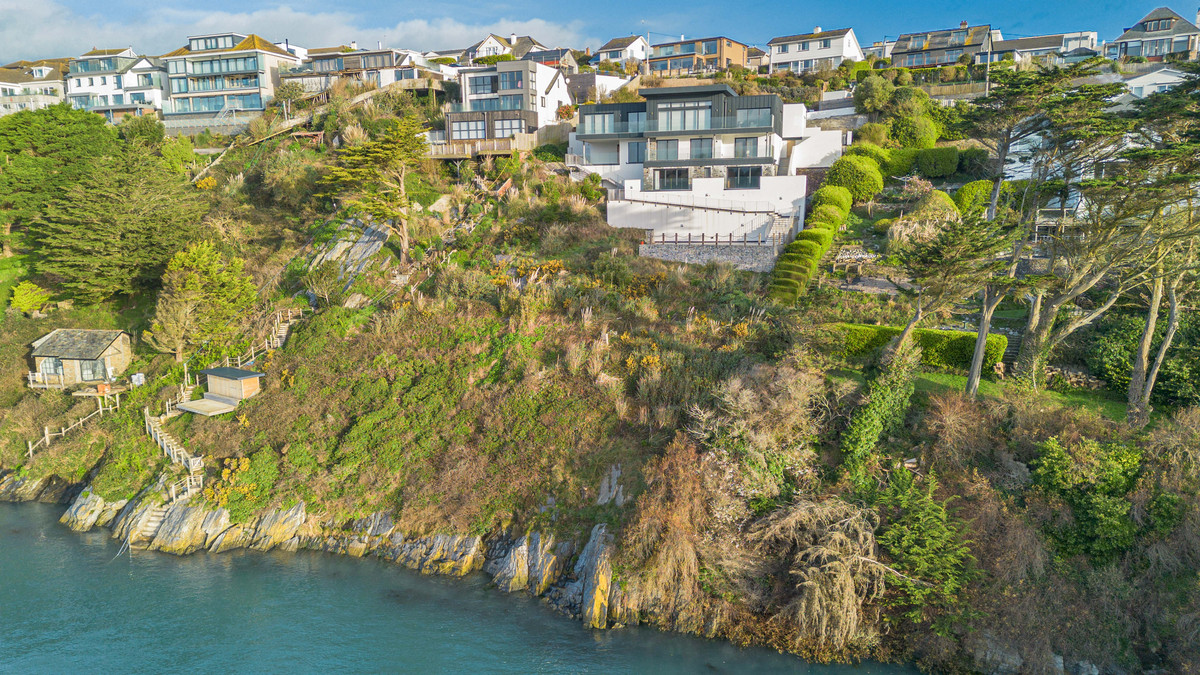 Detached House for sale with 7 bedrooms, Exceptional contemporary home ...