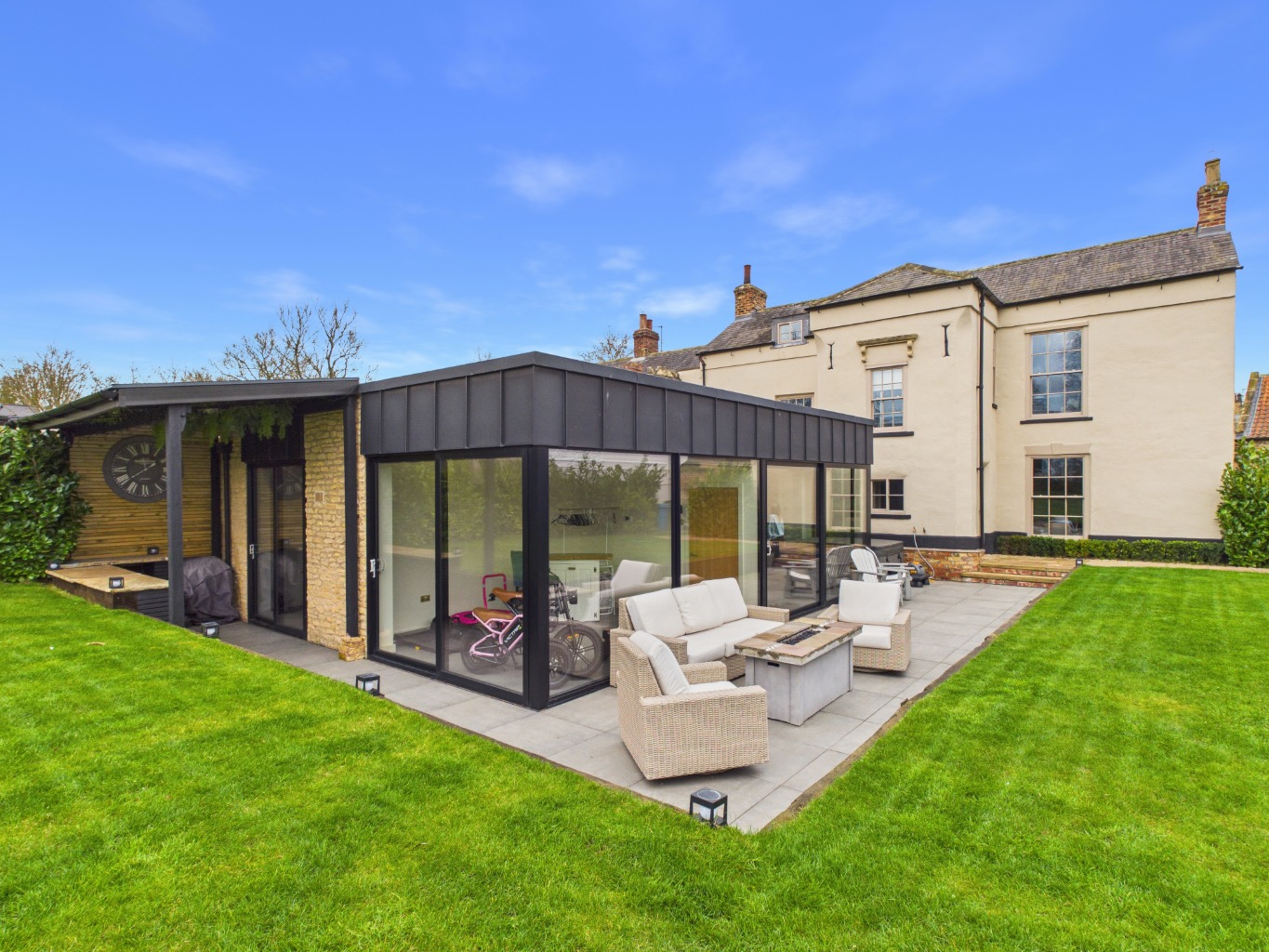 Semi-Detached House for sale with 4 bedrooms, Main Street, Hotham ...