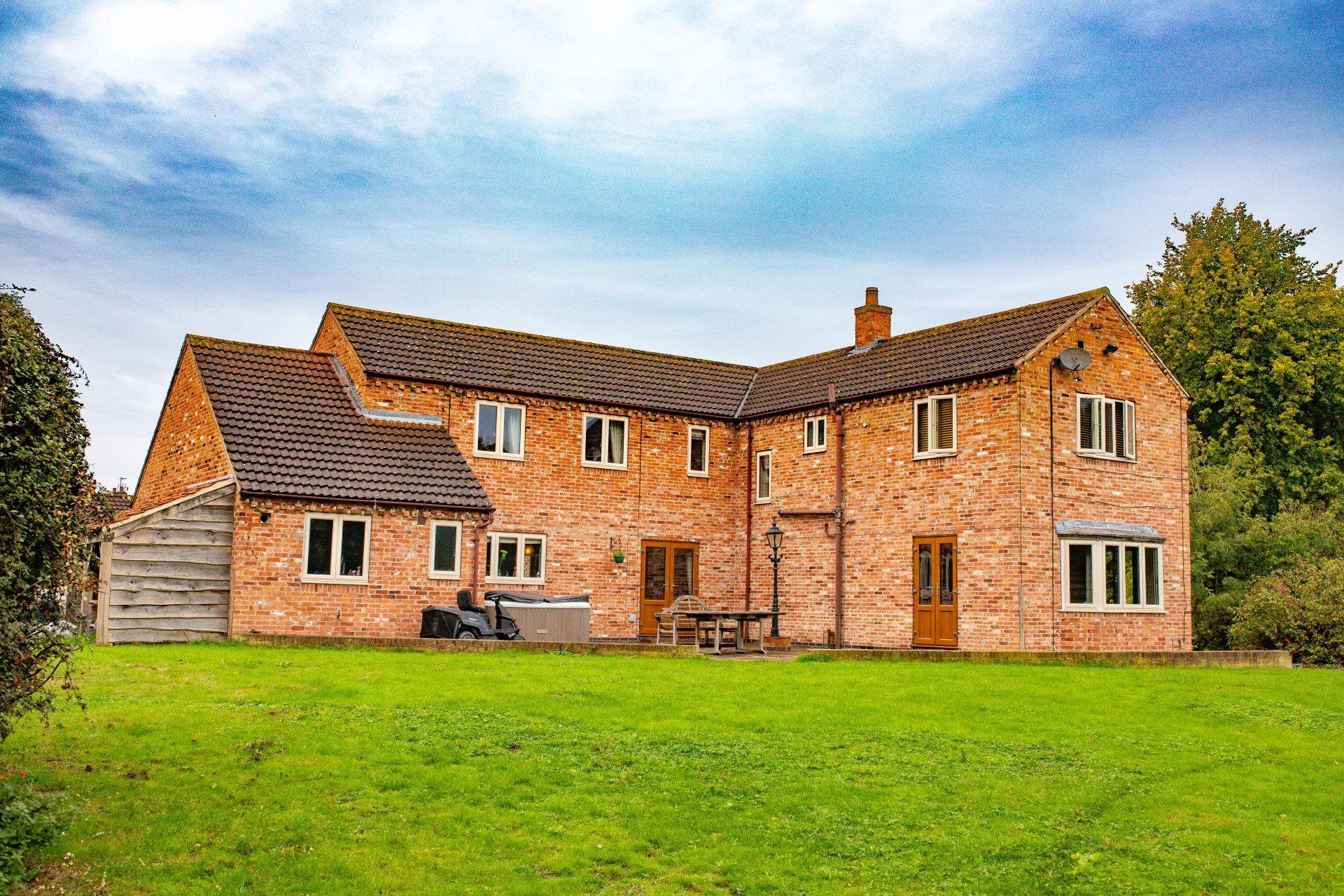 Detached House for sale with 4 bedrooms, Floss Farm, Cottam | Fine ...