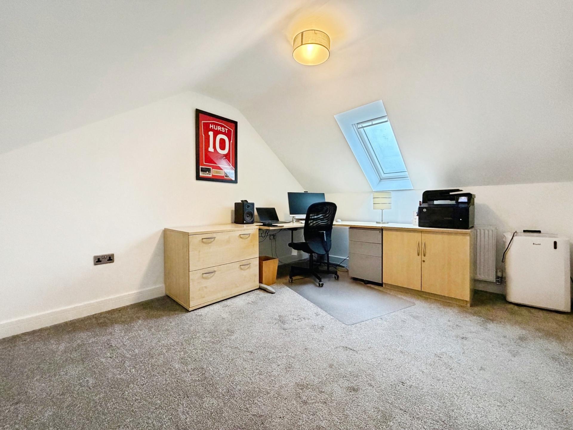 Duplex for sale with 3 bedrooms, Apartment 11, Regents Court | Fine ...