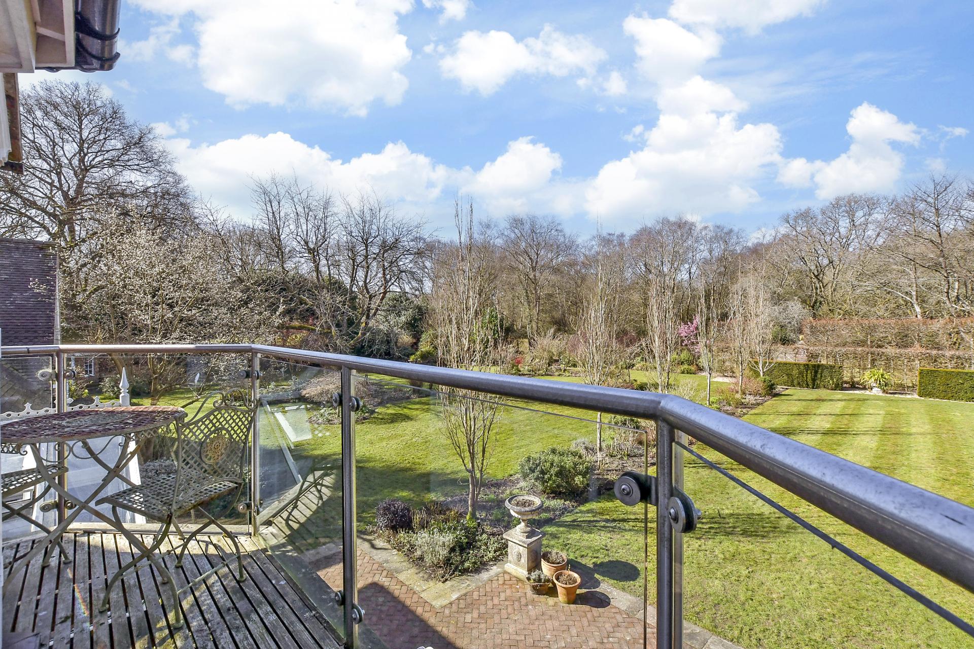 Detached House for sale with 7 bedrooms, Bossingham Road, Stelling ...