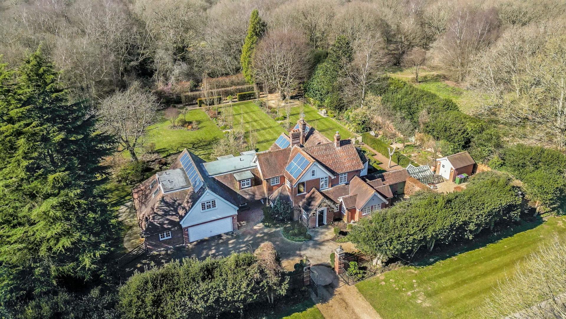 Detached House for sale with 7 bedrooms, Bossingham Road, Stelling ...