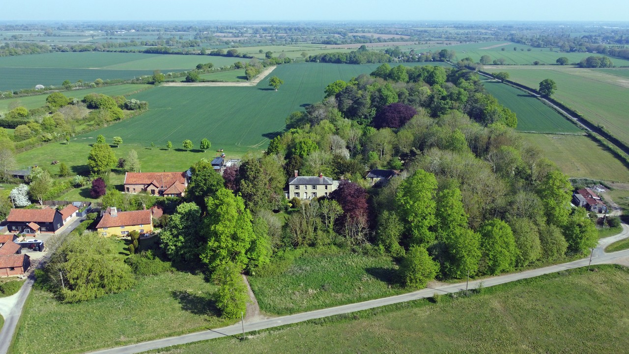 Detached House for sale with 5 bedrooms, Mellis | Fine & Country