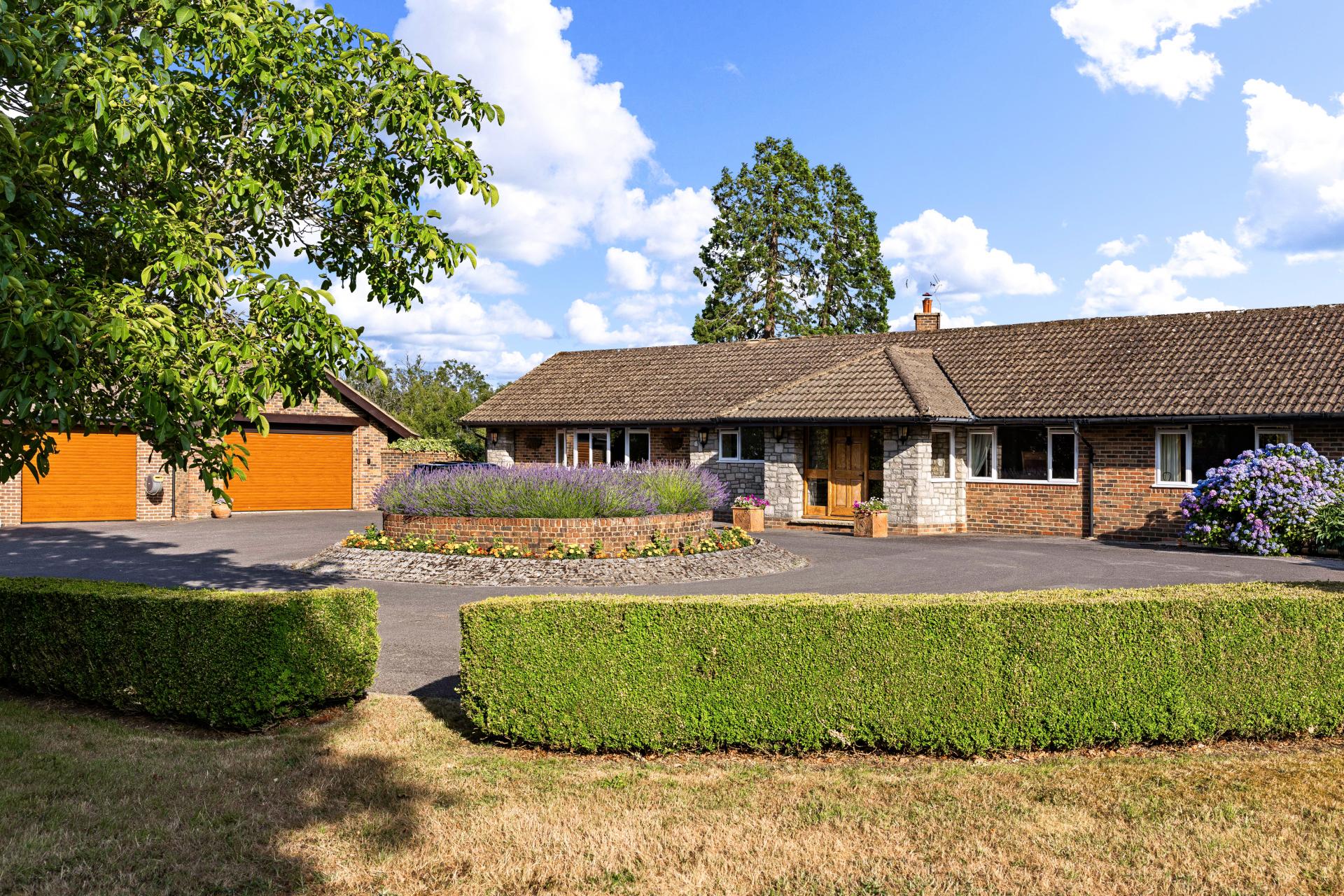 Detached Bungalow for sale with 8 bedrooms, Maybury Farm, Boxhill Road ...