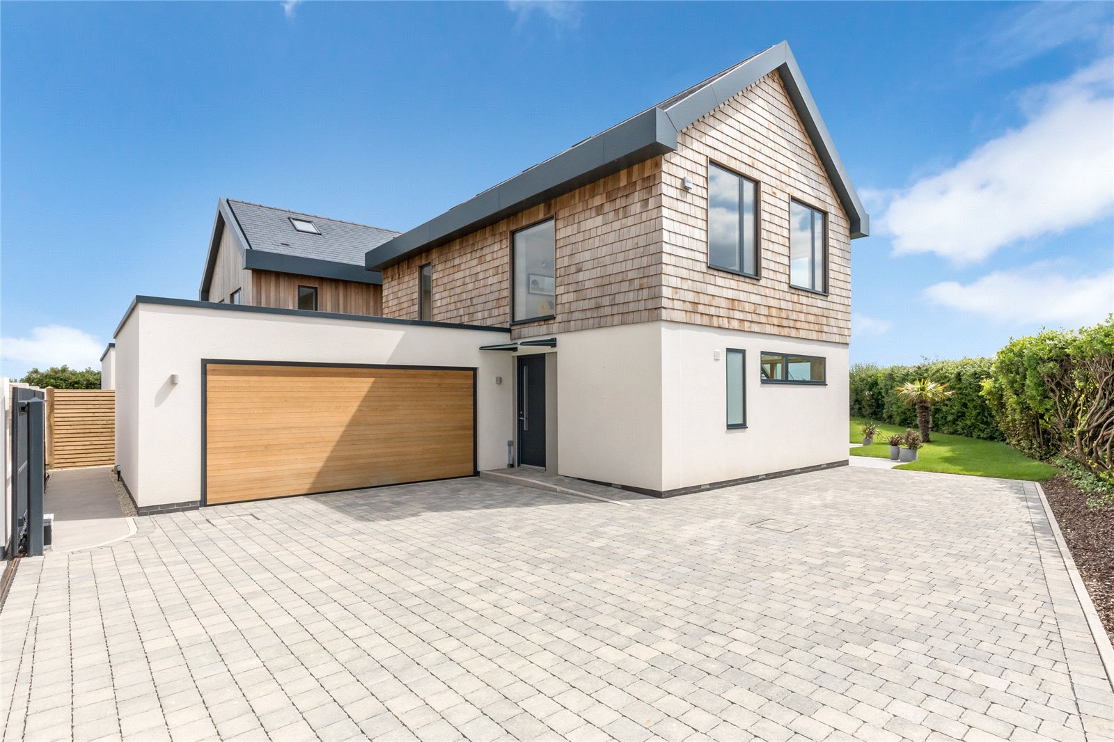 Detached House for sale with 4 bedrooms, Cakeham Road, West Wittering ...