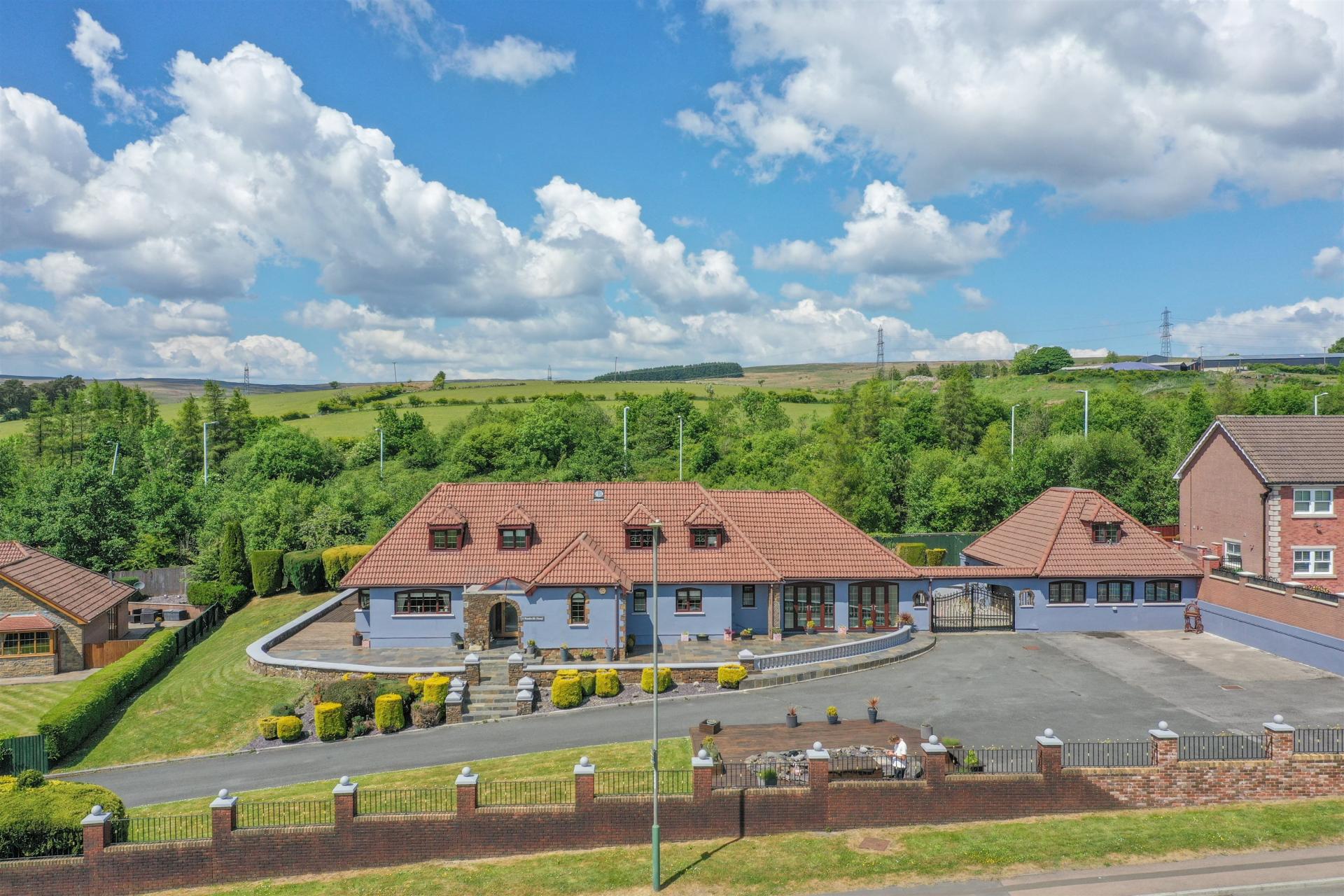 Detached House for sale with 4 bedrooms, Cwrt Llechryd, Llechryd | Fine ...