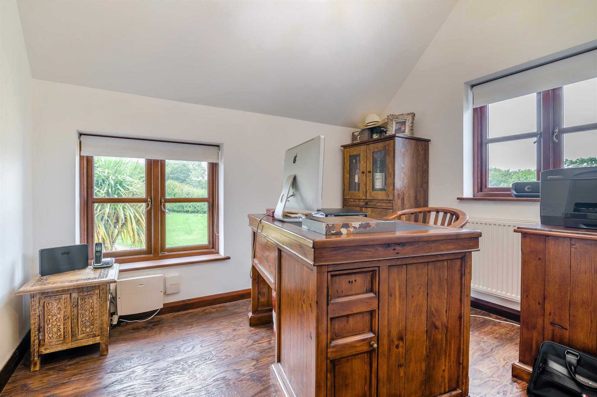 Detached House for sale with 5 bedrooms, Parc-y-Brain Lane, Penperlleni ...