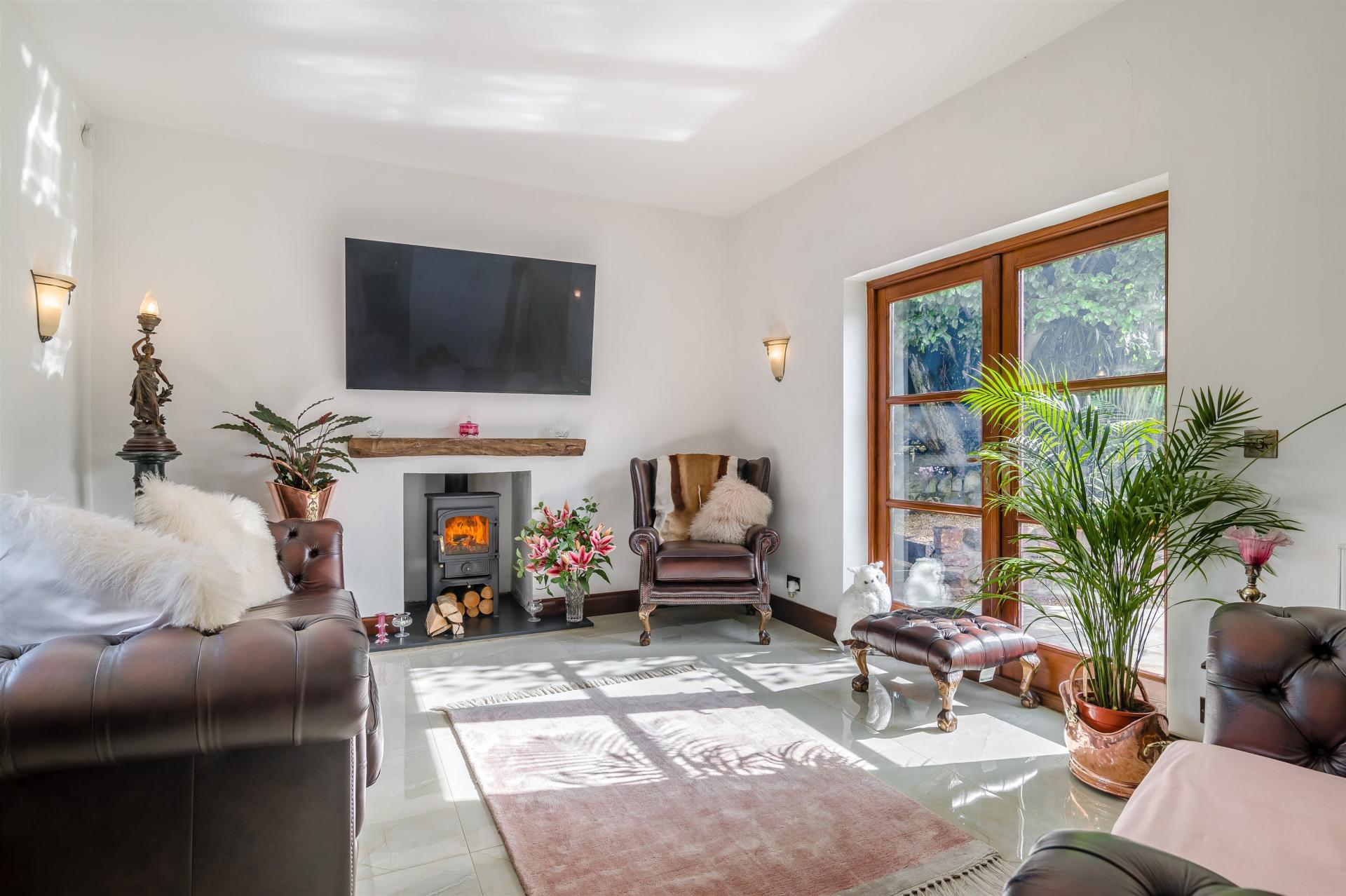 Detached House for sale with 5 bedrooms, Parc-y-Brain Lane, Penperlleni ...