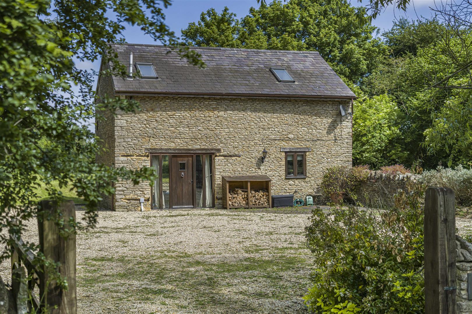 Barn Conversion for sale with 3 bedrooms, Little Chesterton, Bicester ...