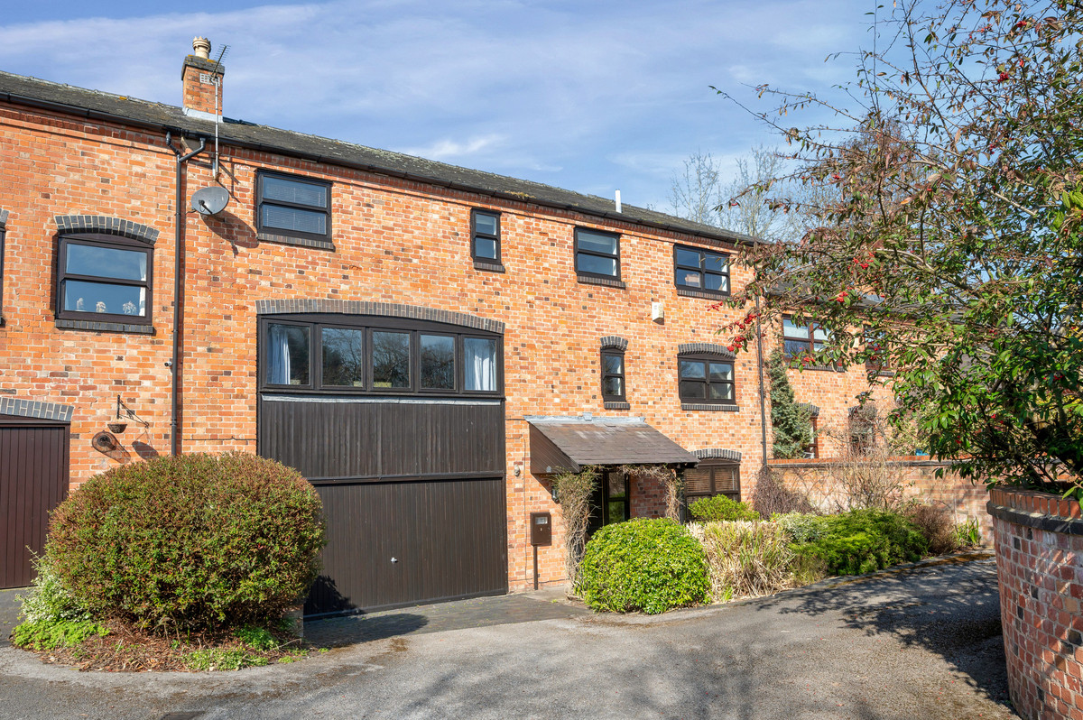 Barn Conversion for sale with 3 bedrooms, Wayte Court, Nottingham ...