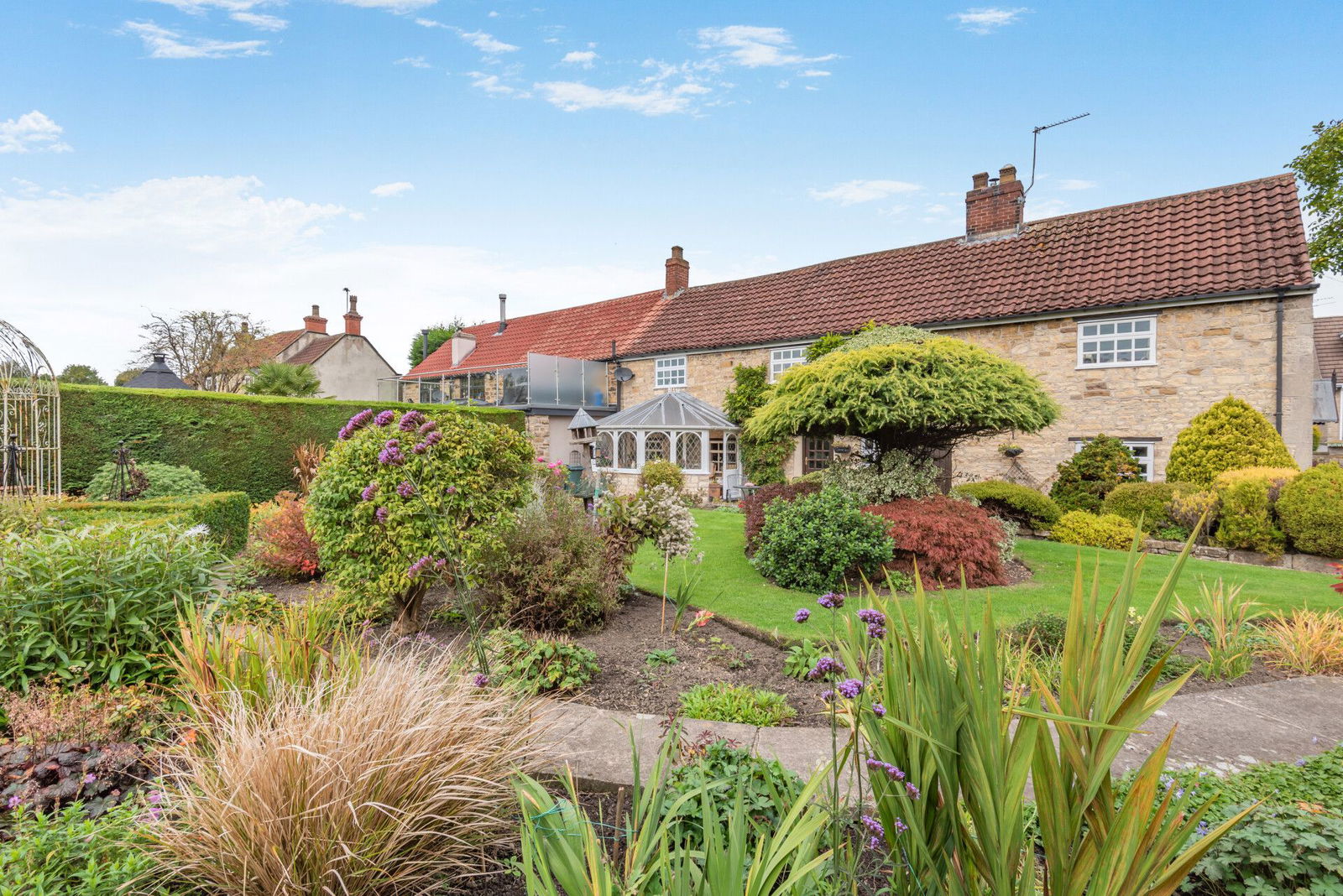 Cottage for sale with 3 bedrooms, Walnut Tree Cottages, Brookhouse ...