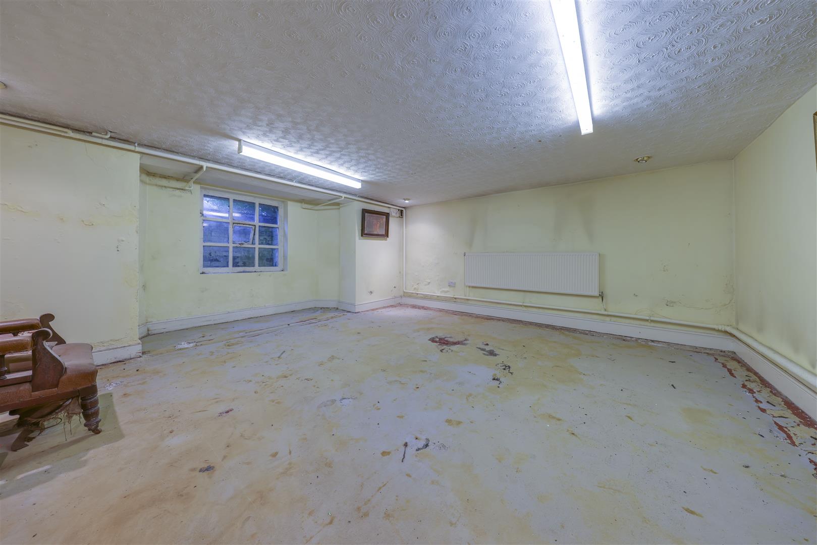 Detached House for sale with 7 bedrooms, Manchester Road, Castleton ...