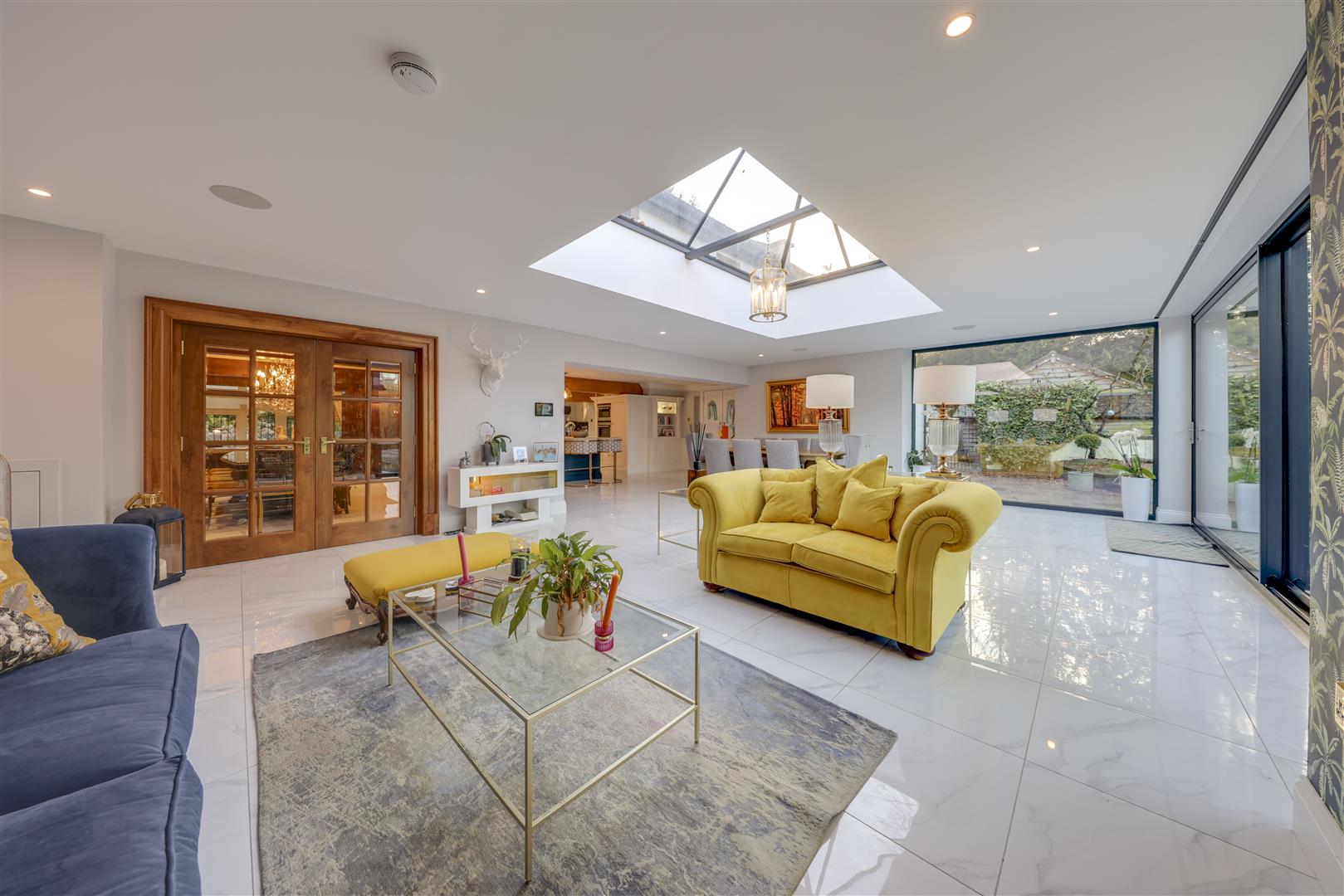 Detached House for sale with 6 bedrooms, The Hollies, Alden Road | Fine ...