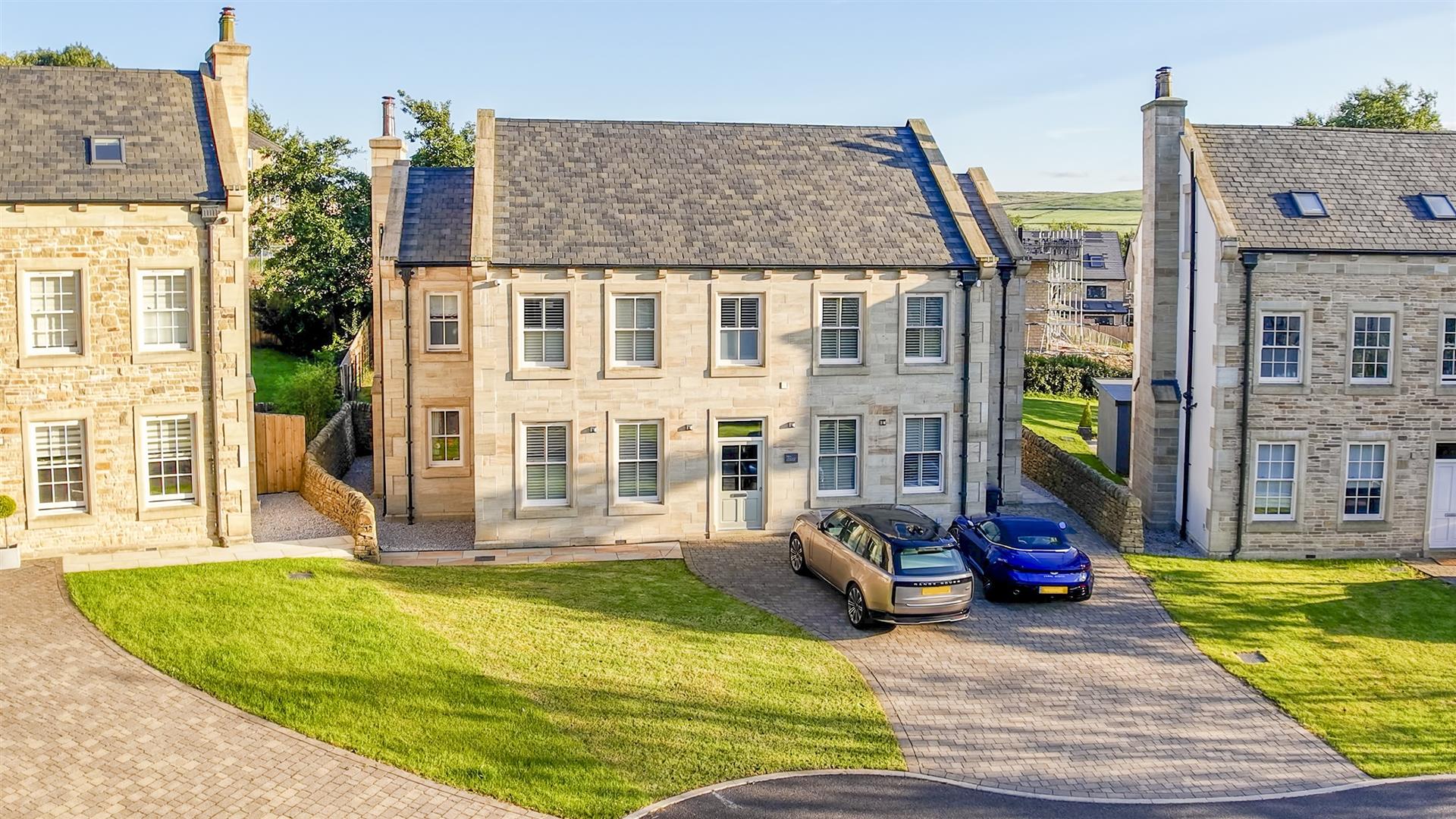 Detached House for sale with 4 bedrooms, Penny Bank Close, Loveclough ...