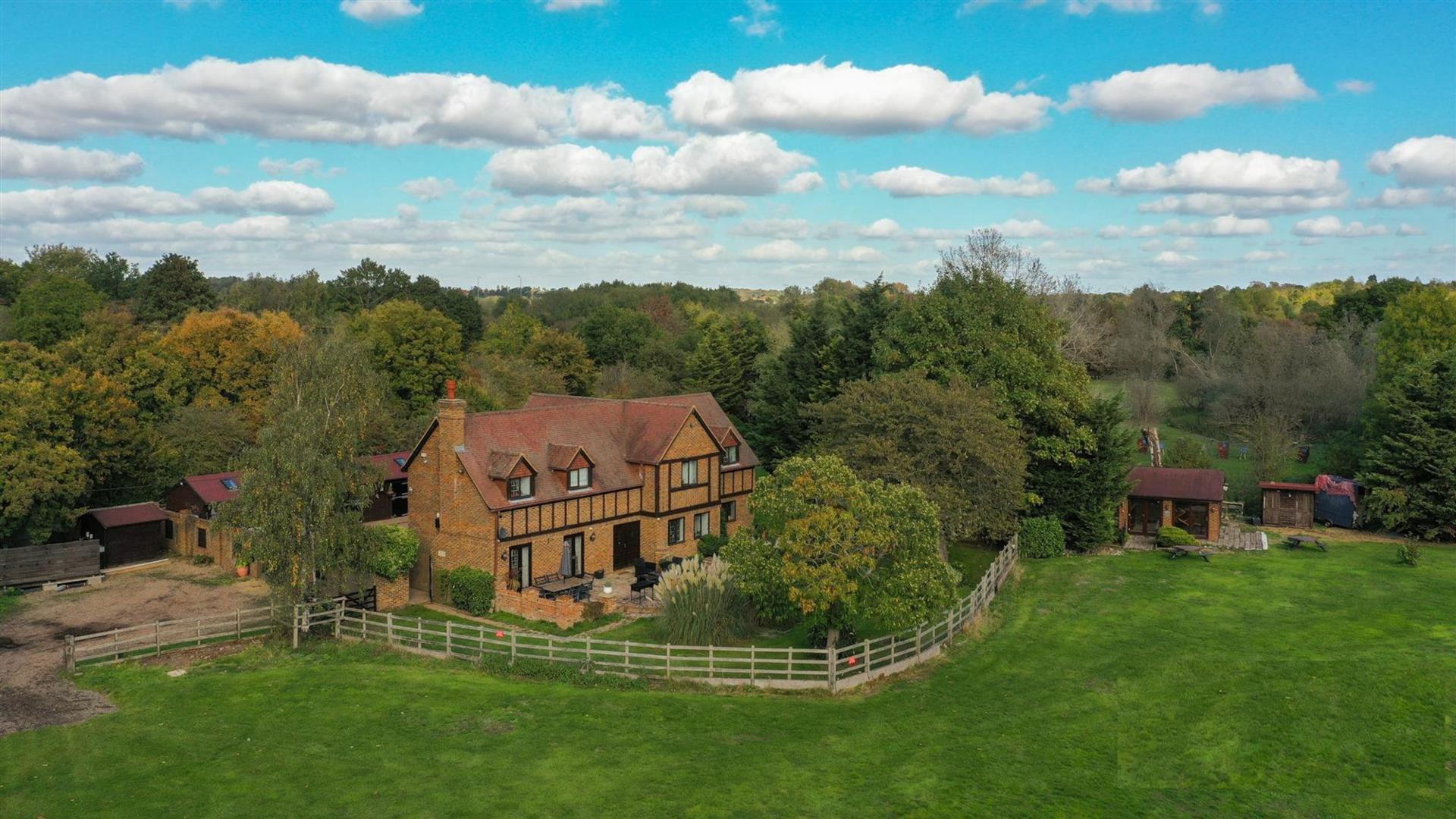 Detached House for sale with 5 bedrooms, Old Parkbury Lane, Colney ...