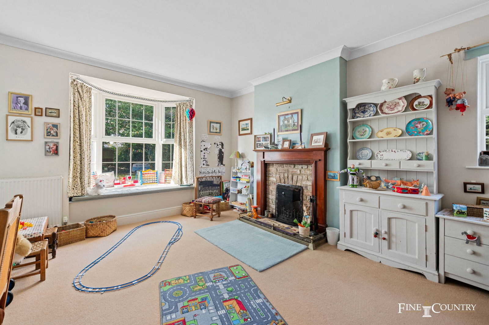 Detached House for sale with 3 bedrooms, Moulton | Fine & Country