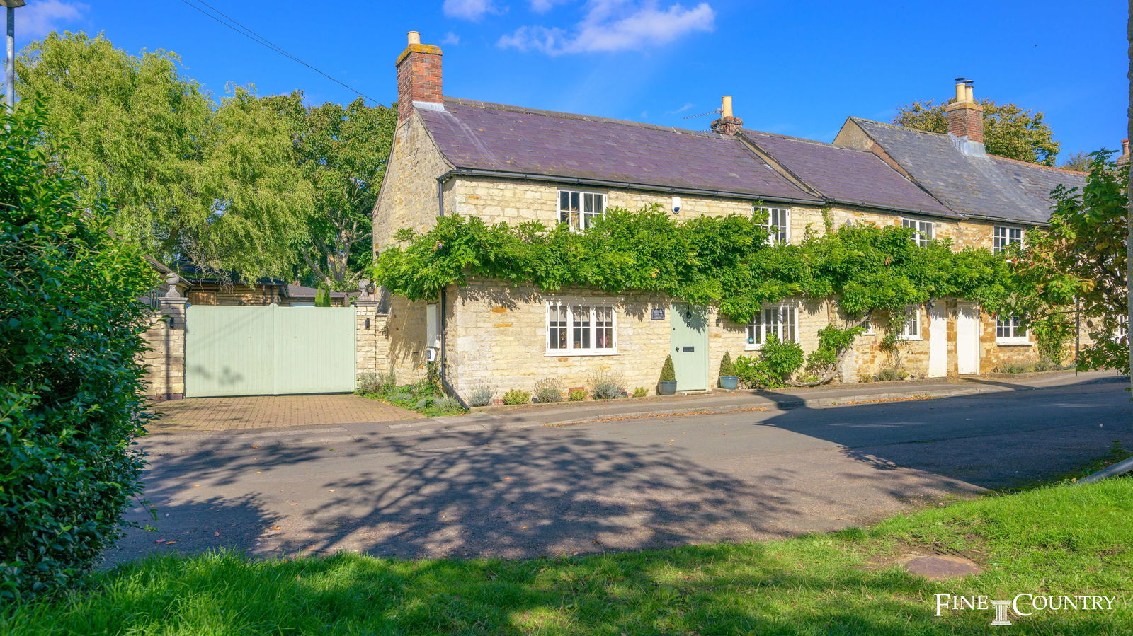 Cottage for sale with 4 bedrooms, Market Overton | Fine & Country