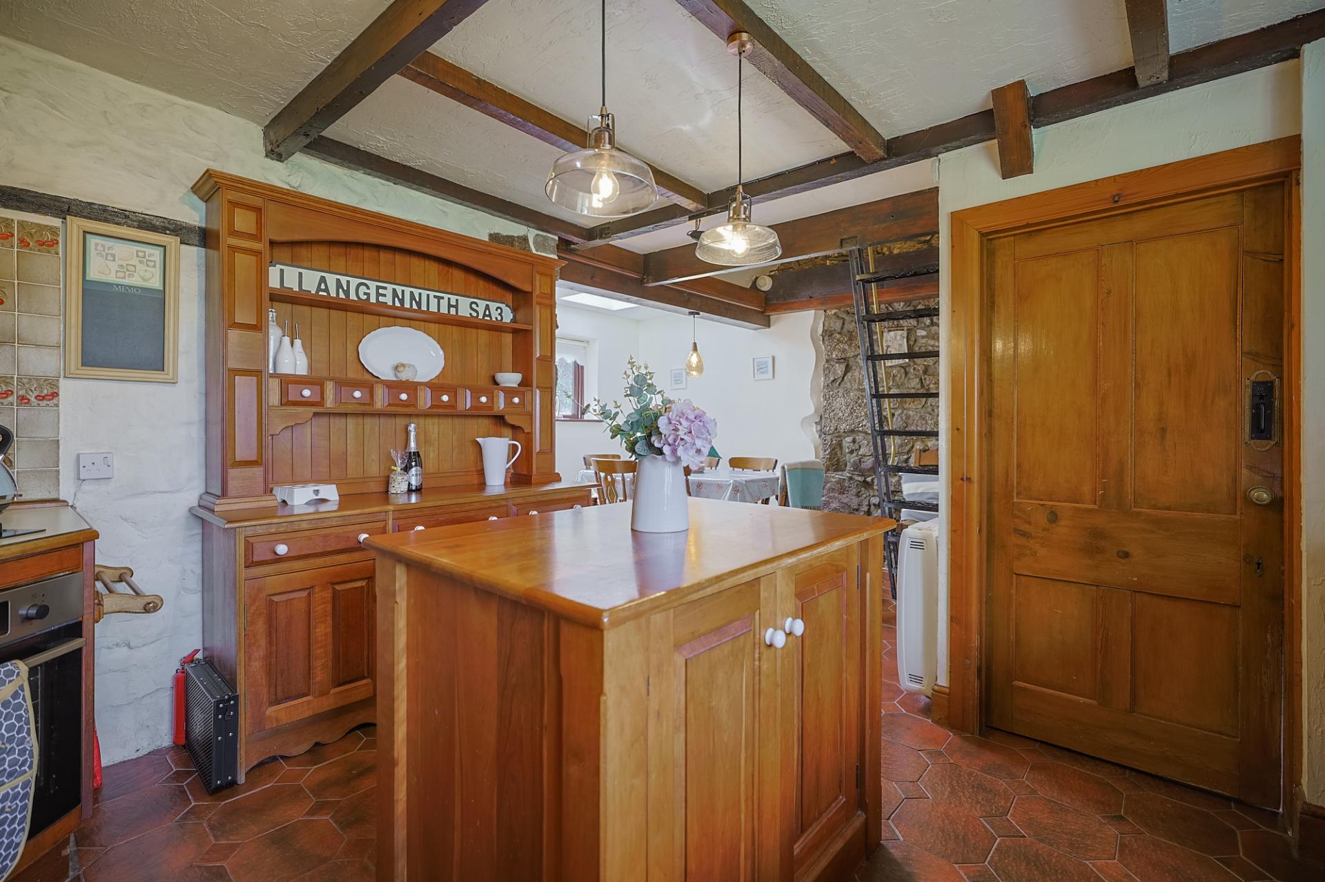 Detached House for sale with 3 bedrooms, Bayview Cottage, Llangennith ...