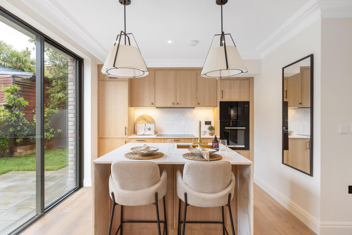 End of Terrace House for sale with 4 bedrooms, Craven Road, London ...