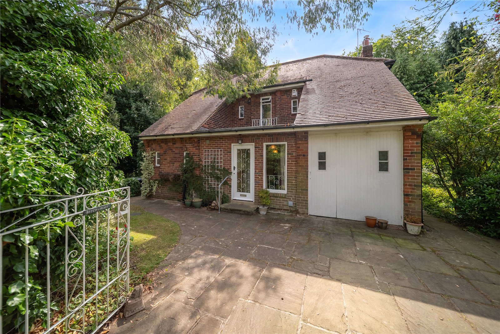 Detached House for sale with 4 bedrooms, Foxhill Grove, Leeds | Fine ...