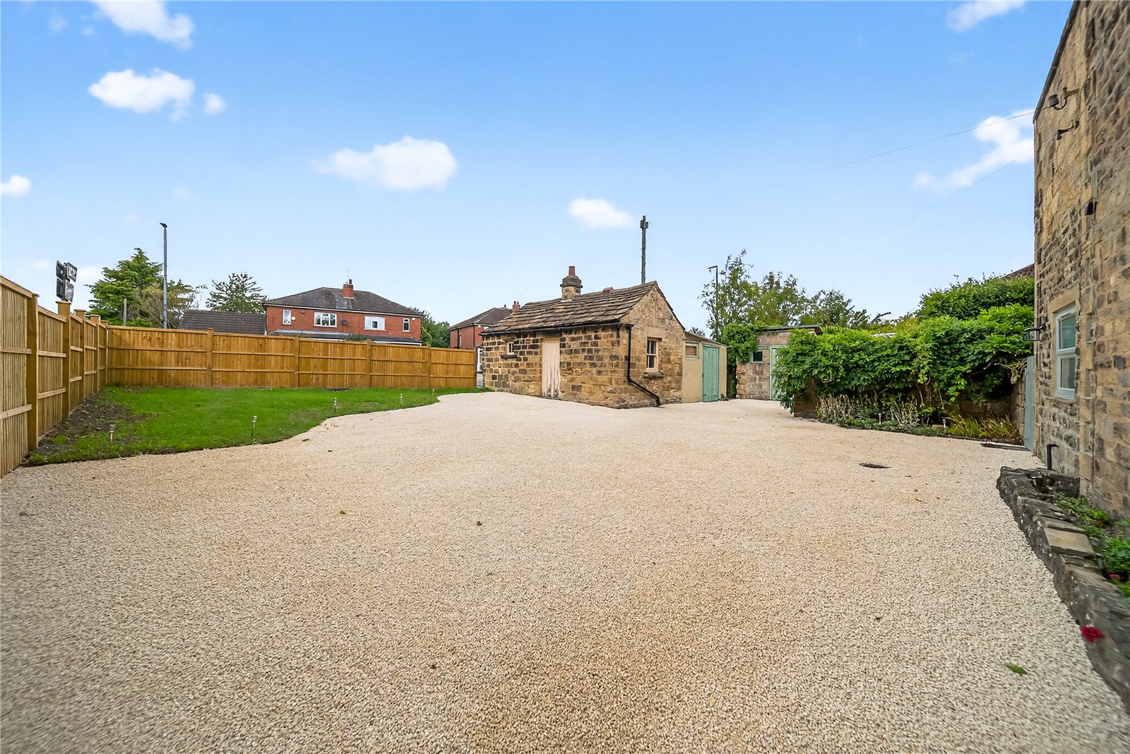 Semi-Detached House for sale with 4 bedrooms, Thorner Lane, Scarcroft ...