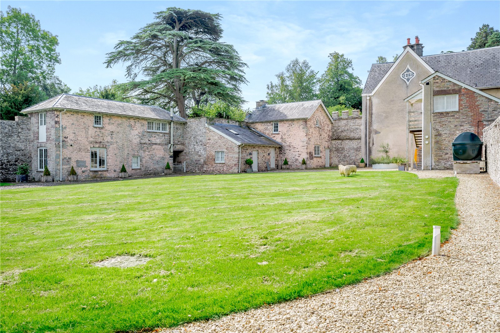 Detached House for sale with 6 bedrooms, Llanfrynach, Brecon | Fine ...