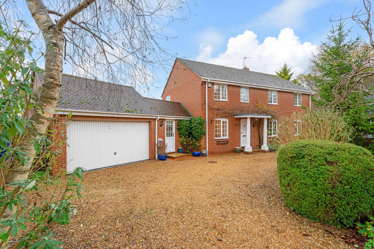 Detached House for sale with 4 bedrooms, Bell Close Brackley Helmdon ...