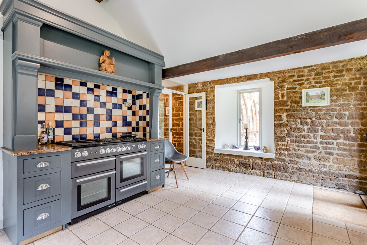 Detached House for sale with 4 bedrooms, Mackworth Drive Finedon ...