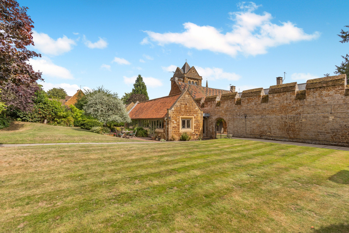 Detached House for sale with 4 bedrooms, Mackworth Drive Finedon ...