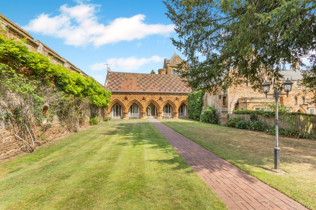 Detached House for sale with 4 bedrooms, Mackworth Drive Finedon ...