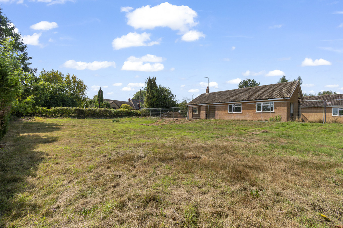 Land for sale , Moreton Road Eydon Daventry , Northamptonshire | Fine ...