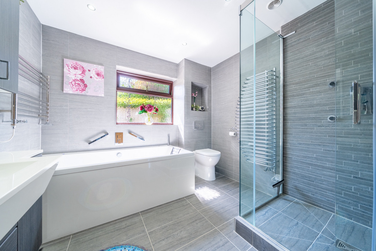 Detached House for sale with 4 bedrooms, Winnothdale, Tean Stoke-on ...