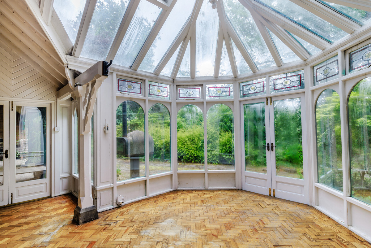 Detached House for sale with 11 bedrooms, Wakefield Road Stalybridge ...