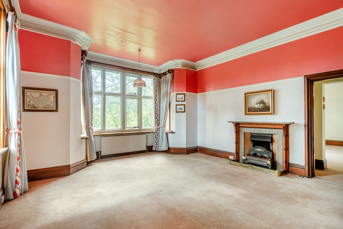 Detached House for sale with 11 bedrooms, Wakefield Road Stalybridge ...